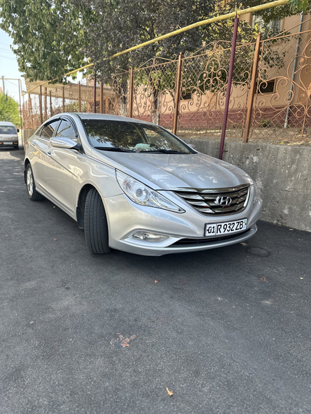 Hyundai Sonata 2010 года