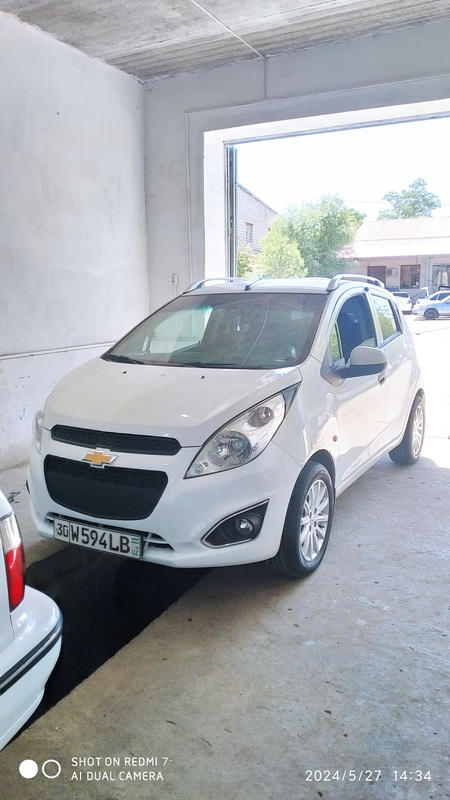 Spark sotiladi.  2011