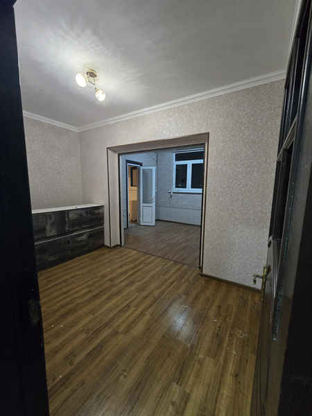 Срочно  продам  квартиру  сергели  строитель 4 ком с хорошим  ремонтом