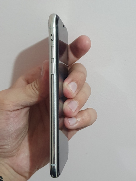 iPhone X LLA   64gb hotira