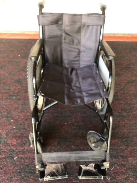 Invalid kolyaska yengi
