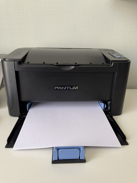 Продаю лазерный ч/б принтер Pantum P2500w с W-Fi