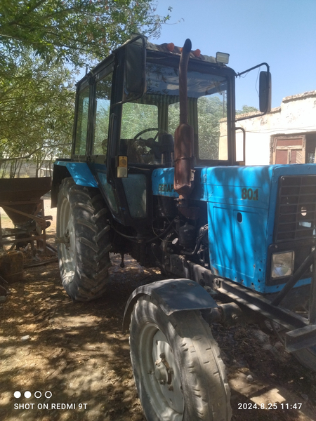 MTZ 80.1 srochni sotiladi