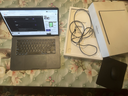 Macbook air m2 15inch