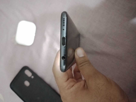 Samsung a40 4/64 xotira