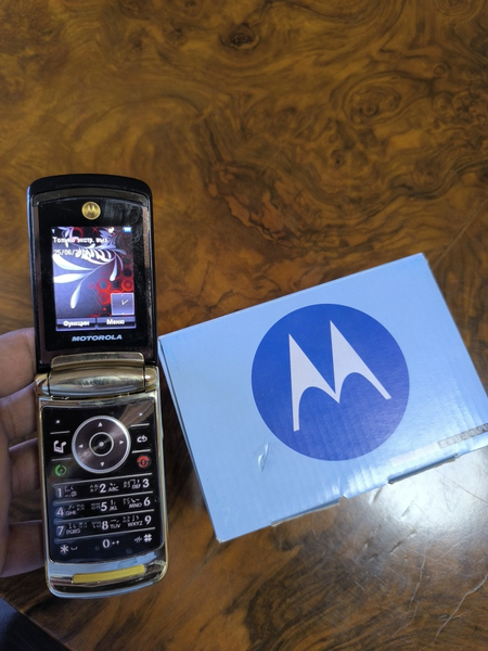 Motorola Razer V3i Yengi Xolatda
