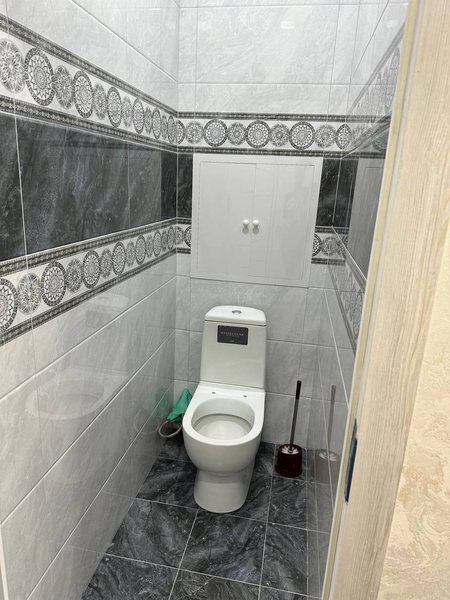 Продается 1ком около метро ( яшнабадский район)