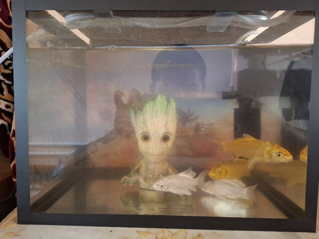 Srochna sotiladi!   Akvarium to'liq komplekt