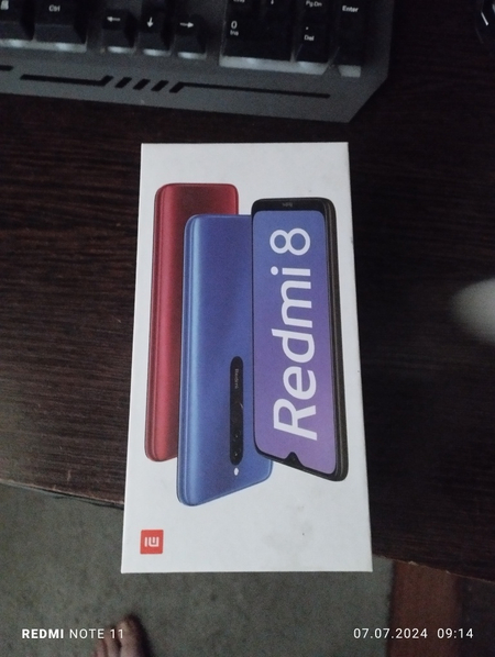 Продам телефон Редми 8.