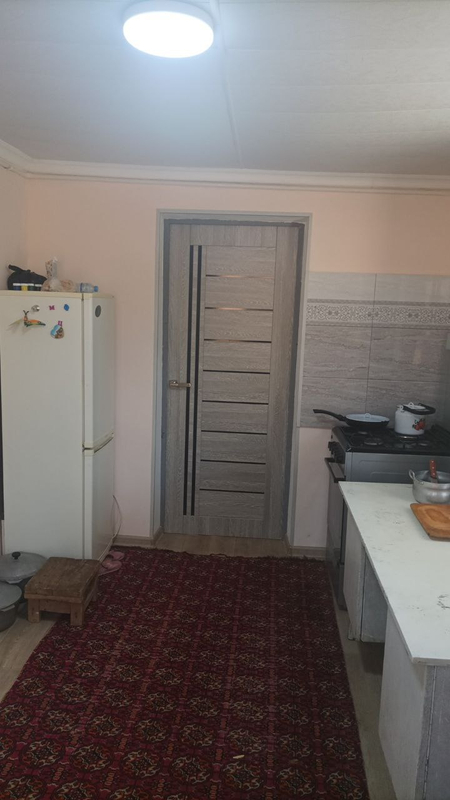 Продается коттедж на большом участке