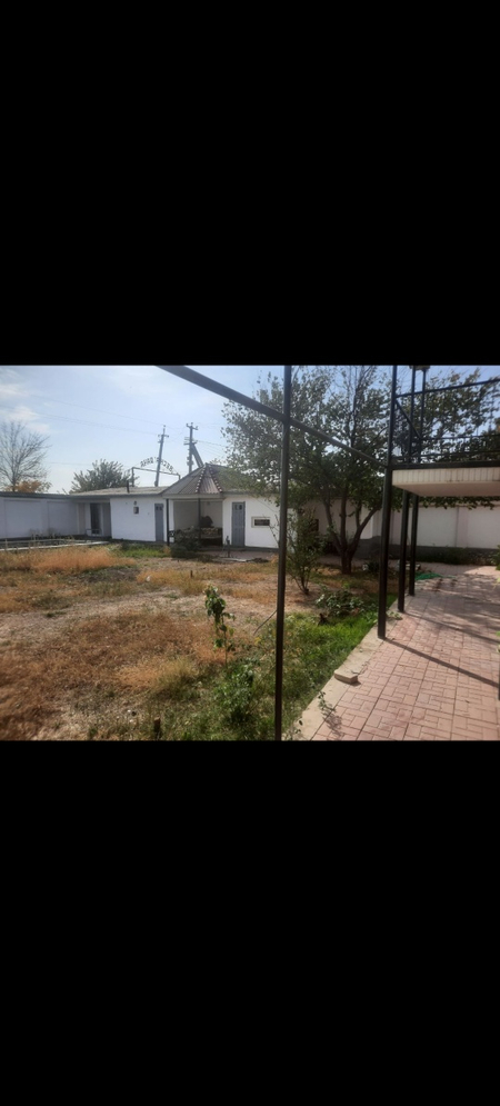 Dacha sotiladi srochna 50000 $