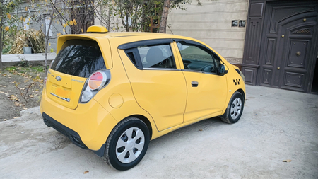 Spark 2010 yil metan 1.0 motor