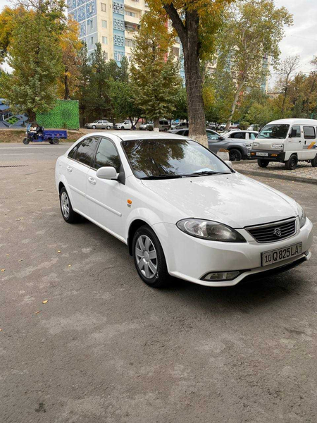 Gentra/2005/280 000+km/avtomat/benzin