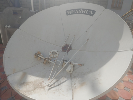 Antena sotiladi 4.ta 5 ta galofkasi bor