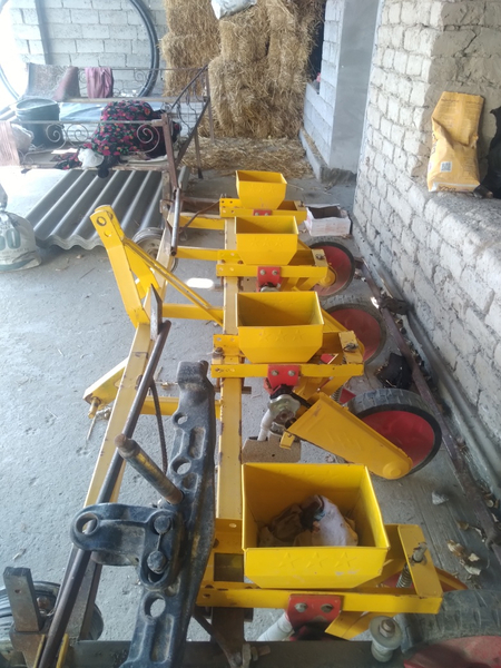 T 25 traktori holati yahshi