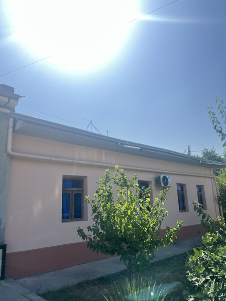 Shofayzda uy sotiladi