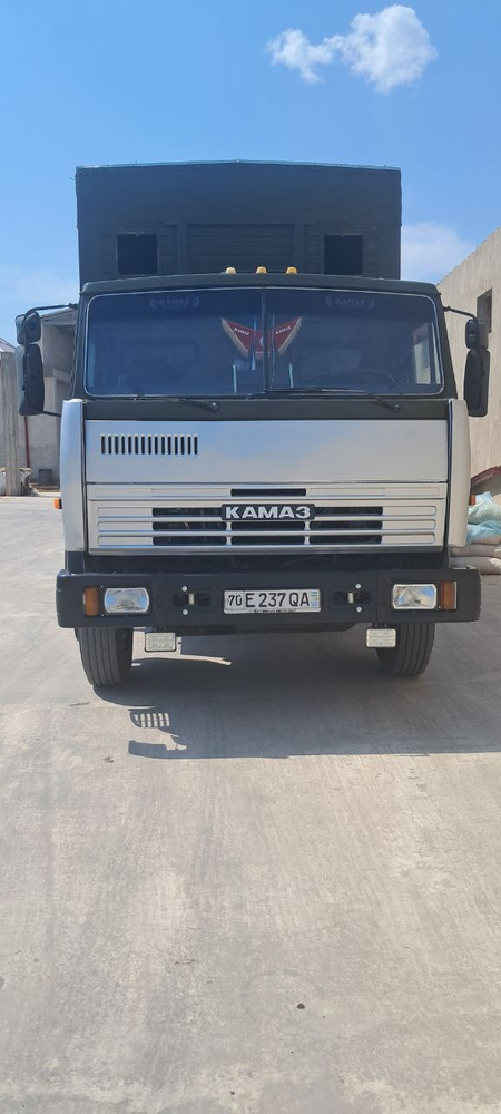 Kamaz 10 tonnalik tirkamasi yangi balonlari yangi Metani bor kelishami