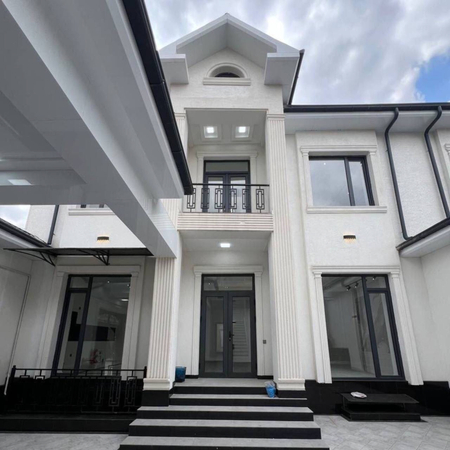 Продается Евро дом Ор-р: Исломобод махалля 390м2