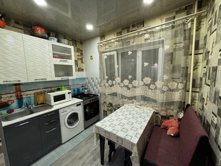 Продаётся Квартира на Юнусабад 14кв 1*2/2/4