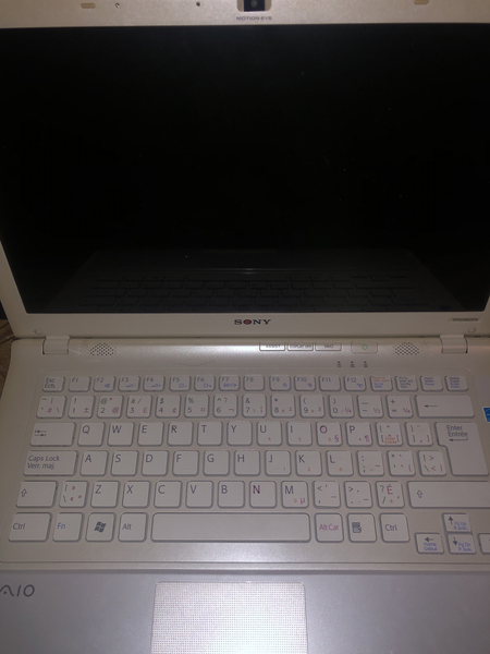 Sony holati yaxsh 150$