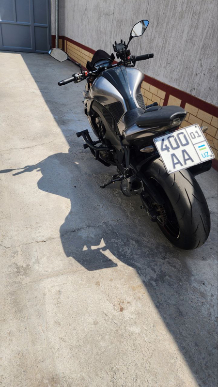 Kawasaki- Z1000 14