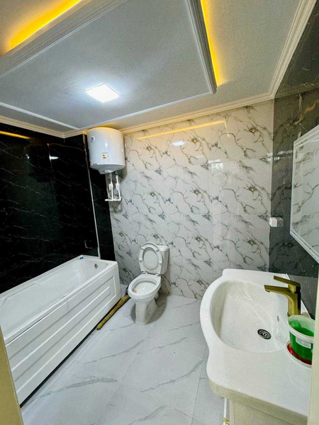 2 xonali 90m² 3-qavat uy sotiladi