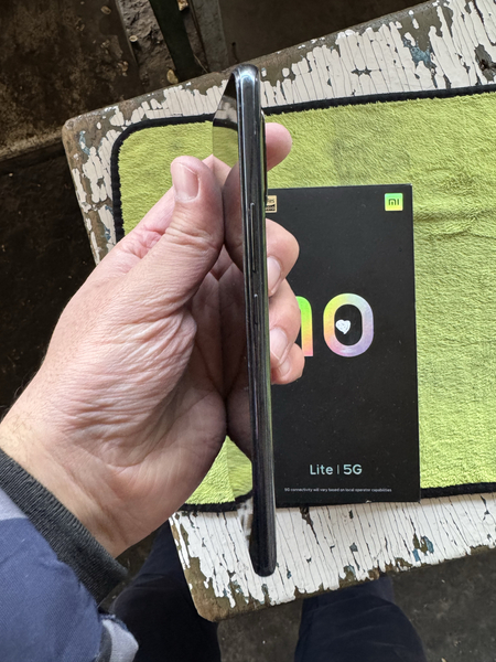 xiaomi 10 lite 5g pamit 6.128g holati zor karopka dak bor