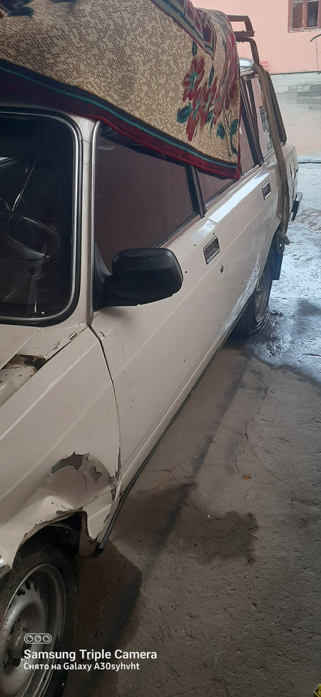 Vaz 2104 avarenniy xojatda sotiladi yili 1990 kim qanchaga oladi