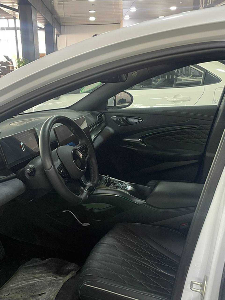 BYD  Seal 730 km