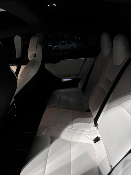Продаётся Tesla model S performance год 2018