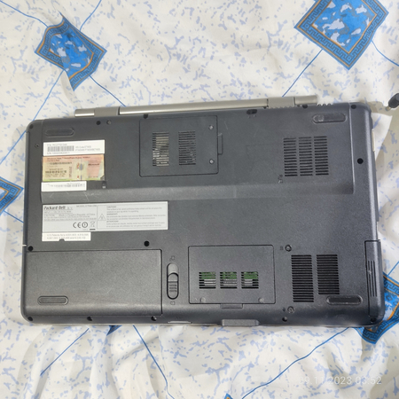 Ноутбук +SmartTV +DVD 3 в 1, 4GB/250GB Win7+XP+Android8.1