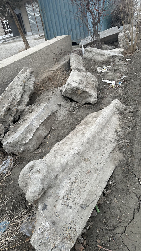 Beton bo’laklari bepul