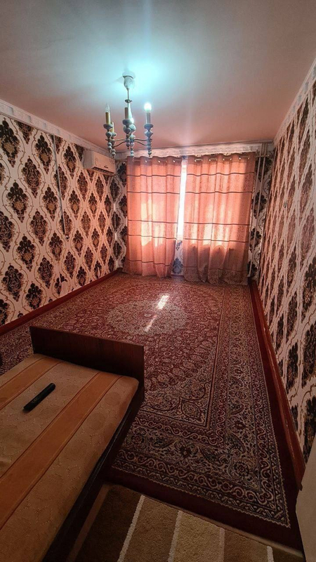 Студент кизларга ёки оилага ижарага берилади