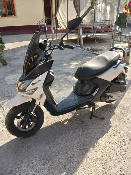 Скутер сотилади 150 куб