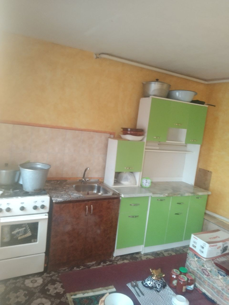 Xovli sotiladi srochna