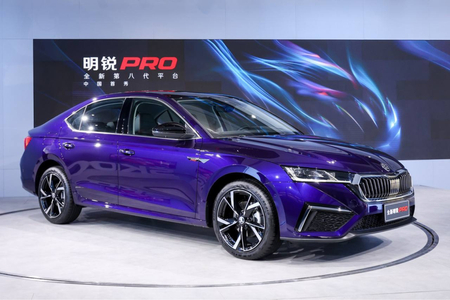 Skoda Octavia TSI 280 Exclusive и Luxury