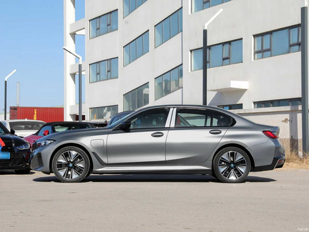 BMW I3 yangi 2024 bezprobeg bolib tolashga