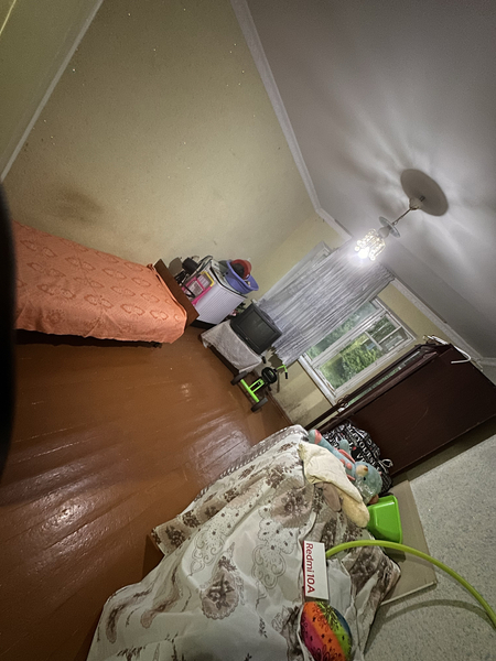 3 xonali uy sotiladi kirpichni