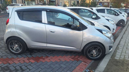 Chevrolet Spark 2017 год