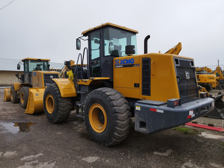 Фронтальная погрузчик XCMG LW500FN