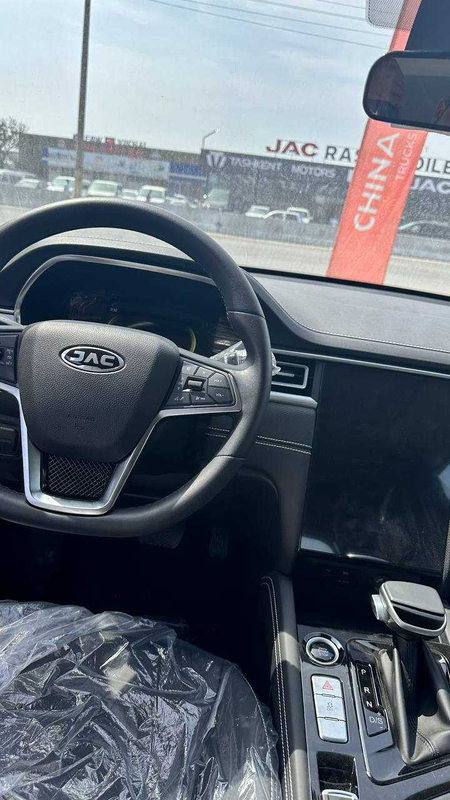 JAC J7 larimiz sotuvda bor