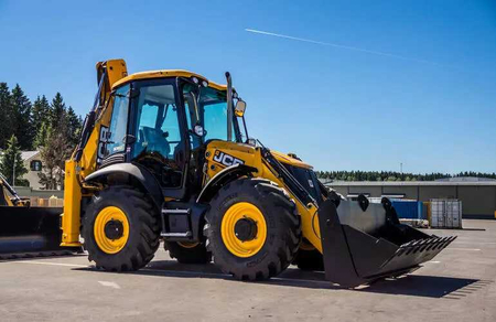 В наличии! Экскаватор-погрузчик JCB 3CX Super