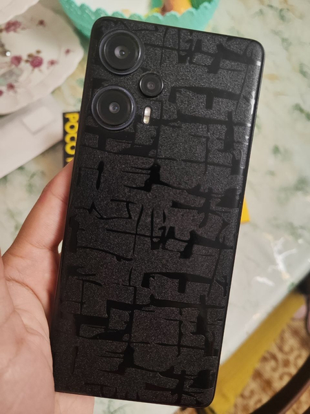 Poco f5 12/256gb