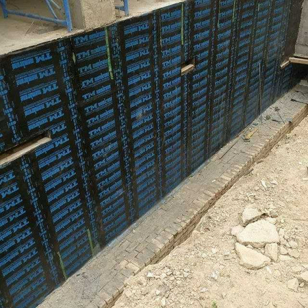 Гидроизоляция (изол) для кровли фундамента  битумная Мастика и Праймер