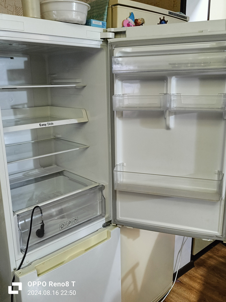 Продается б\у холодильник SAMSUNG RB 29FERND