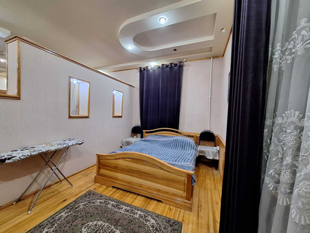 Срочно продается квартира в Ташкенте 2/2/4 , Мирзо Улугбек (J2786)