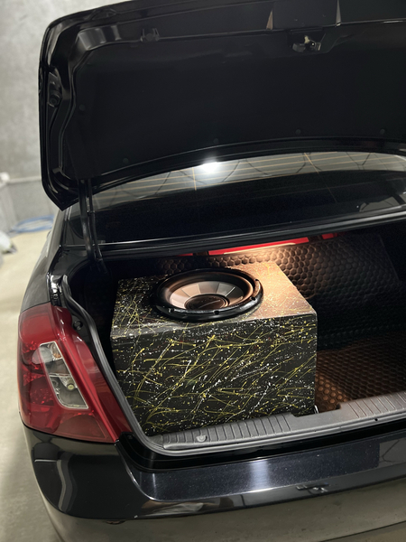 JBL 1000W sabufer sotiladi moshinadi trubdi