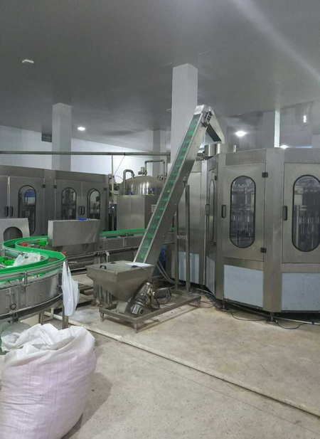 Продаётся 7 141 м². коммерческое здание.