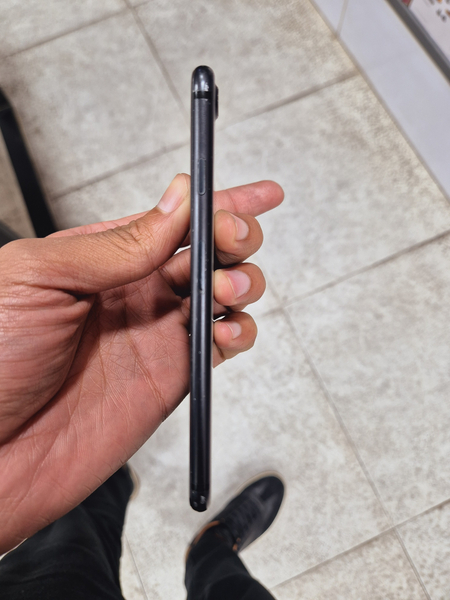 Iphone 7  32gb LLA