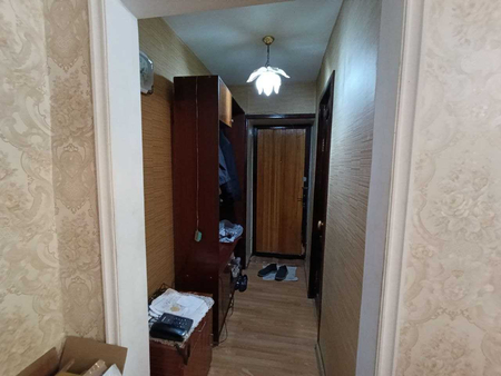 Срочно!квартира кирпич 2/2/4 на Бадамзаре 60.000 у.е. остается все (А)